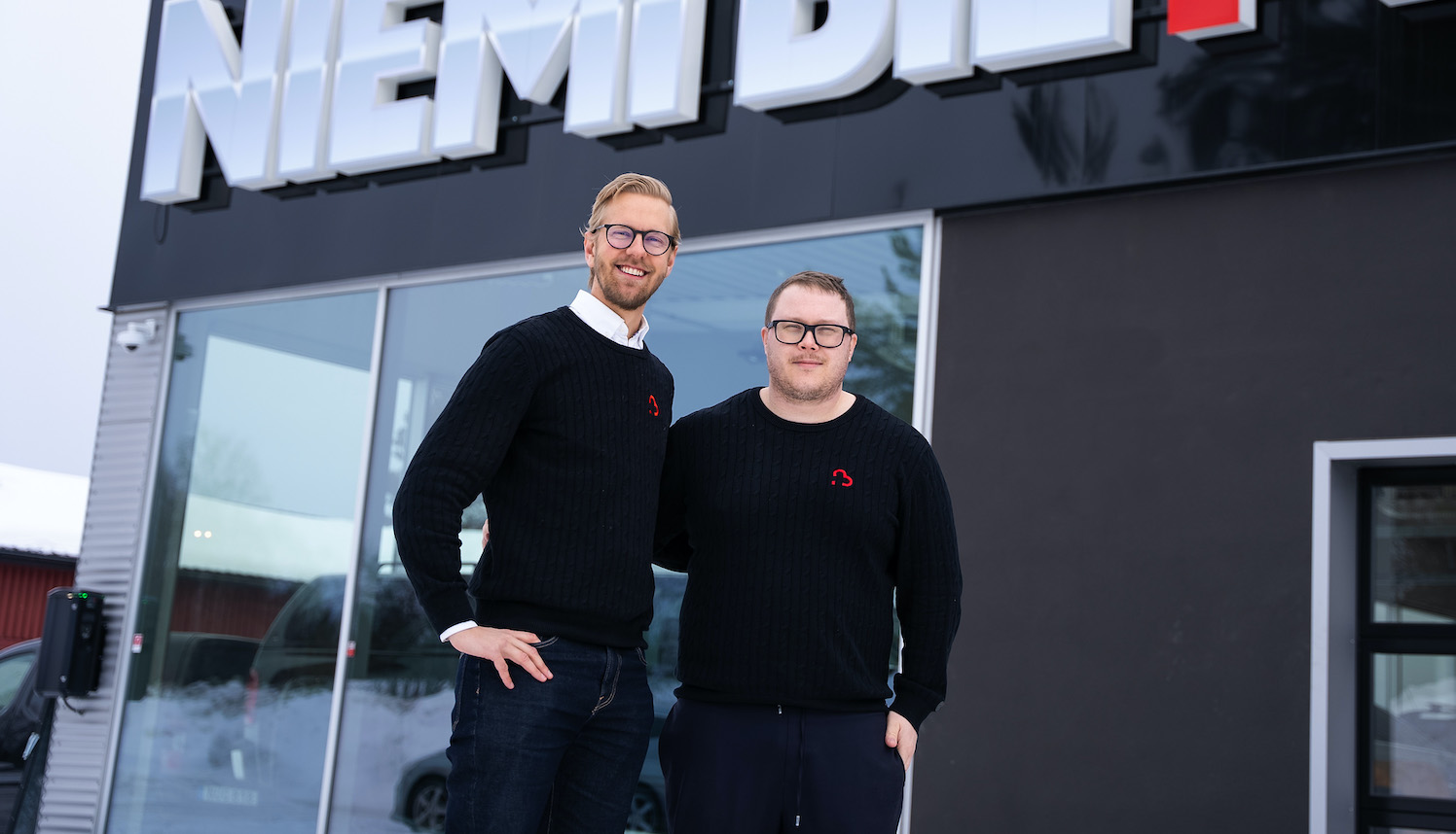 MG satsar i norr genom Niemi Bil